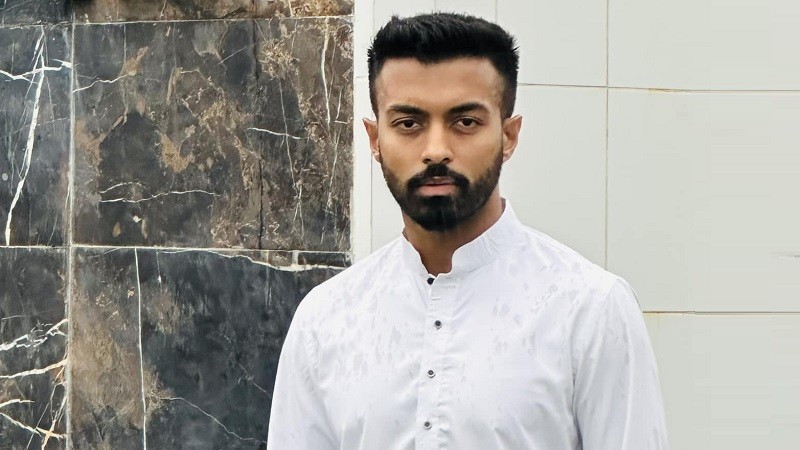 অস্ত্র জমা দিলেন ফারাজ করিম চৌধুরী