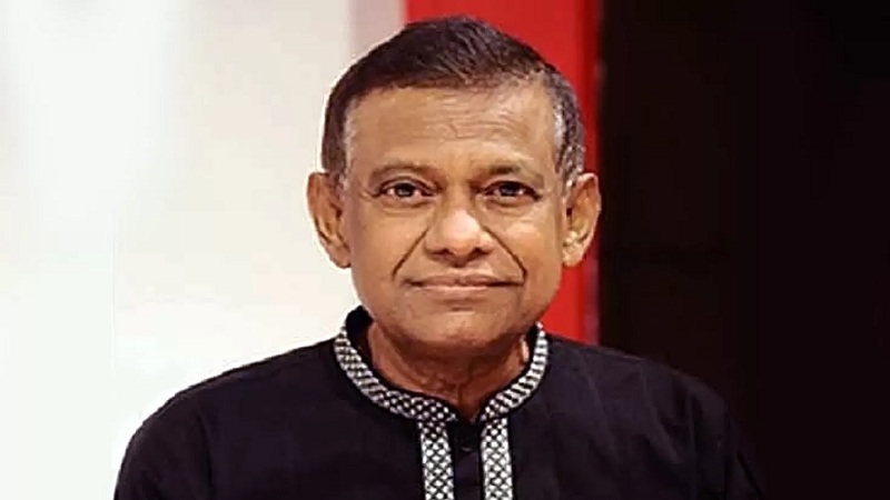 ইফতারে বিচারপতি মানিকের ওপর হামলা | BD24Live.com